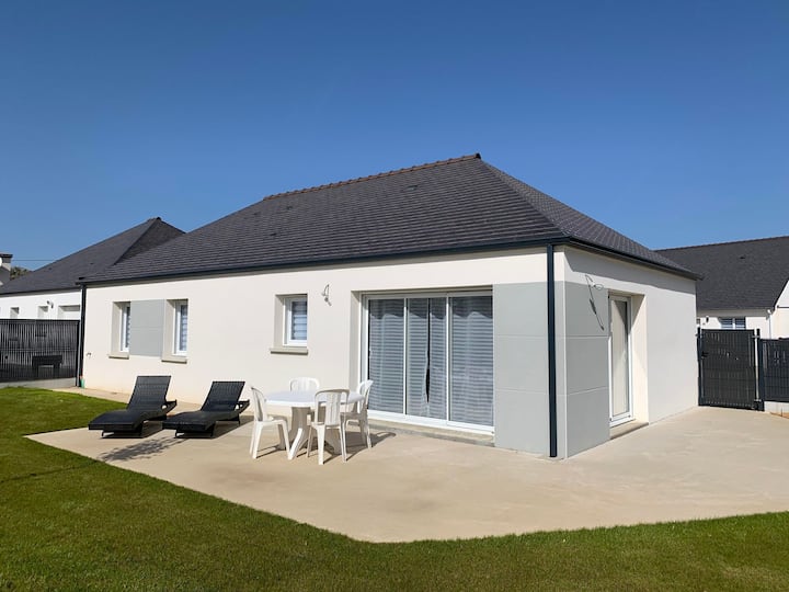 Proche Commerces Et Plages - Billiers