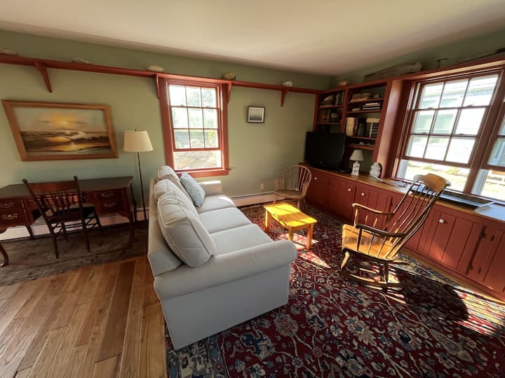Vineyard Cottage At Spar Point Farm Block Island - Block Island, RI