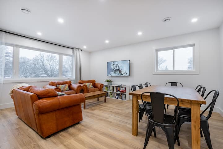 Brightest 3br In Hamilton. 2 King Beds, 1 Double! - 哈密爾頓