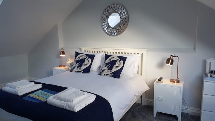 Double Room (Room 5) -Not Pet Friendly. - St Ives