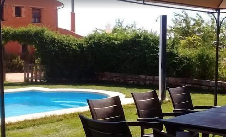 Casa Rural Huerta Cuevas - Villahermosa, Spain