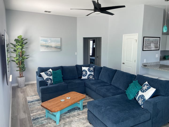 Buddy's Beach Bungalow - Rockport, TX