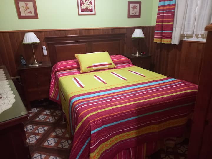 Alquiler Habitación Privada  Casco Antiguo Cádiz - San Fernando, España