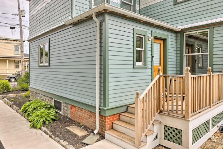 Vintage 1880 Victorian Gem. - Sandy Beach, NY
