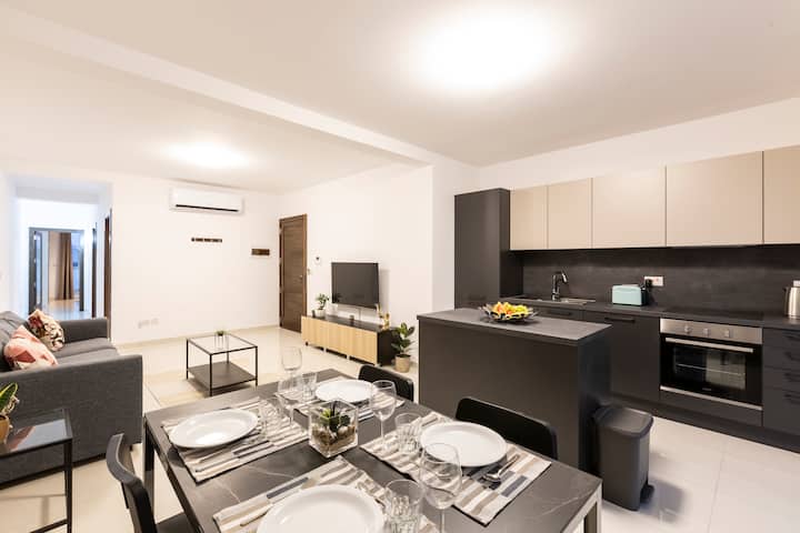 Beautiful Modern Central 2br Aptartment - 馬爾他