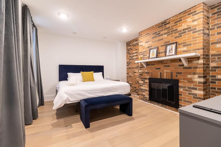 Thena Hotel - Oversized 1 Bedroom - Cedar Park - Philadelphia