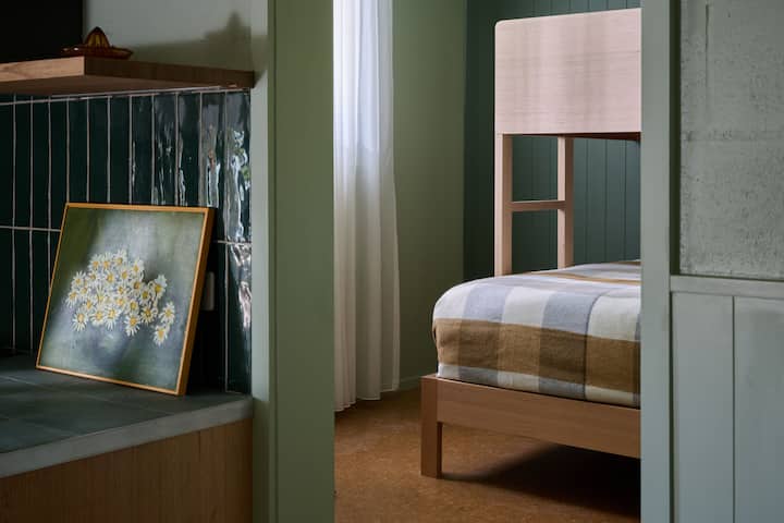 Family Apartment - River Drive Motel - Venus Bay