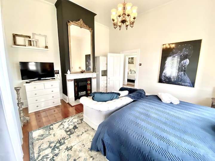 The Bancroft Room/king Bed/lux/fire/spa/kitchen - Tenterfield