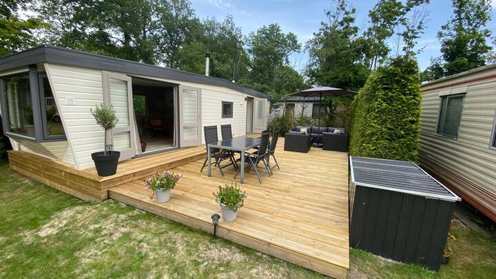 Gerenoveerd, Modern Chalet Bij Bos - Hollanda