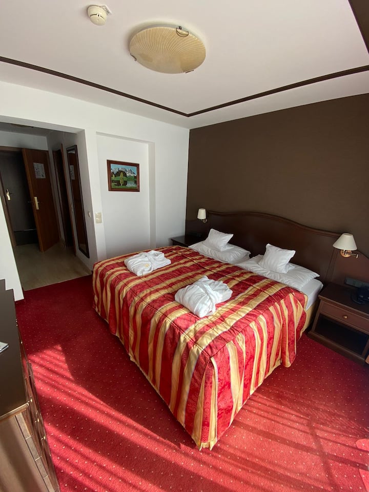 Hotel Zur Burg - Zell am See