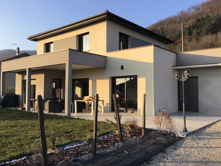 Maison Neuve Et Piscine - Voiron