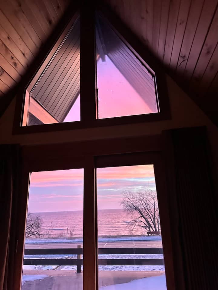Cozy Lakeview Retreat - Private Suite + Entrance - 위스콘신