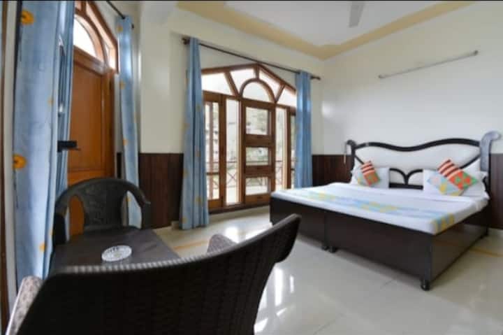 A Private Cottage (Villa) - Kasauli