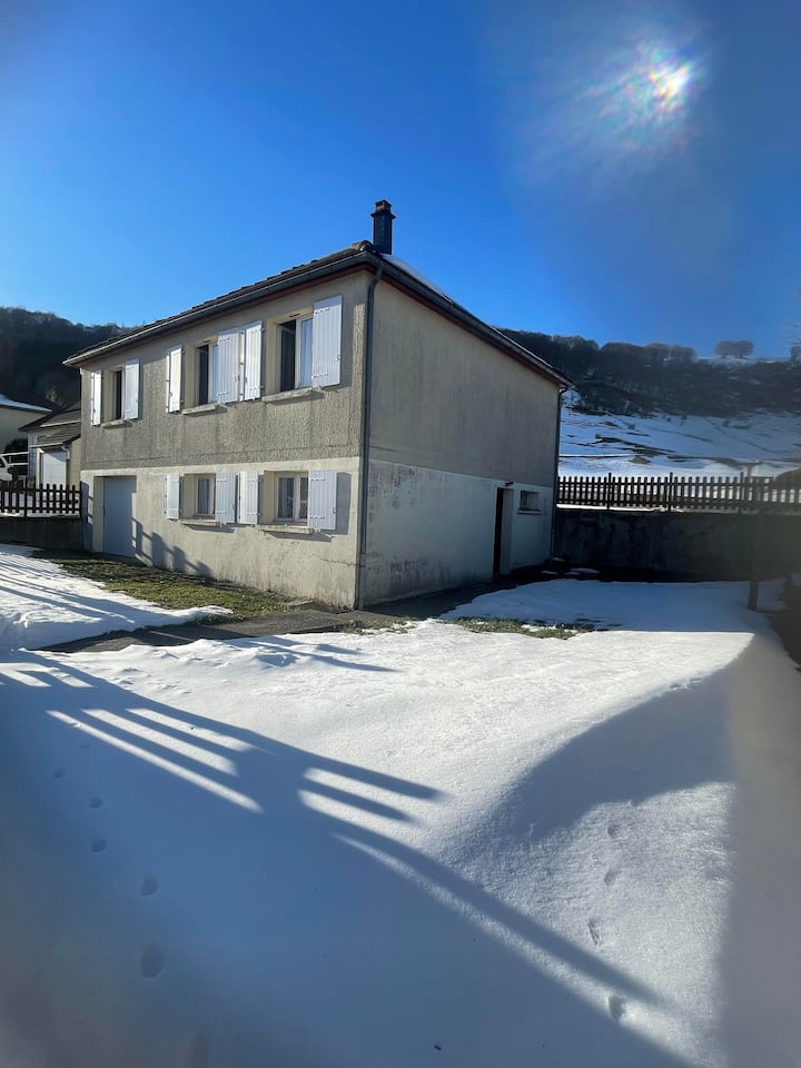 Petit Gîte Au Pied Du Puy Mary - Cantal