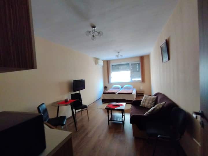 Studio Zora - Burgas