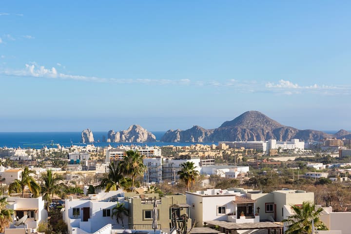 "Casa Lola"
Land's End Views - Cabo San Lucas