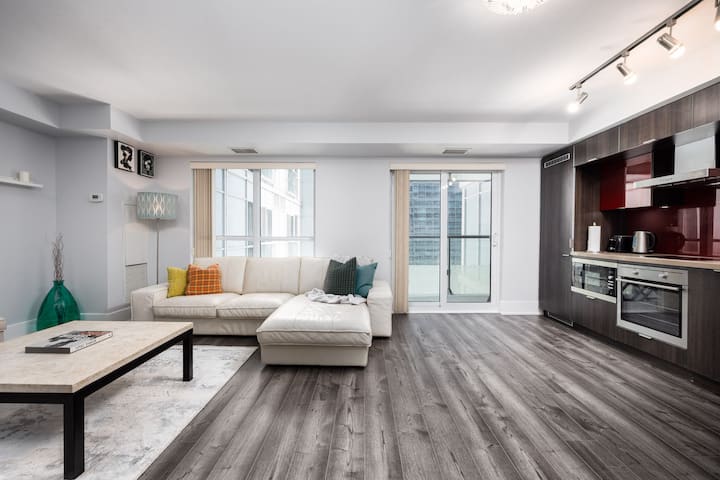 Charming 1br Suite With Gym - Toronto
