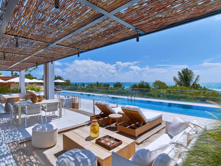 Ocean View Apartment. Amazing Amenities - Miami Beach, FL