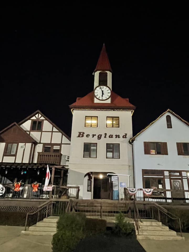 The Helen Times @ The Clock Tower - Helen, GA