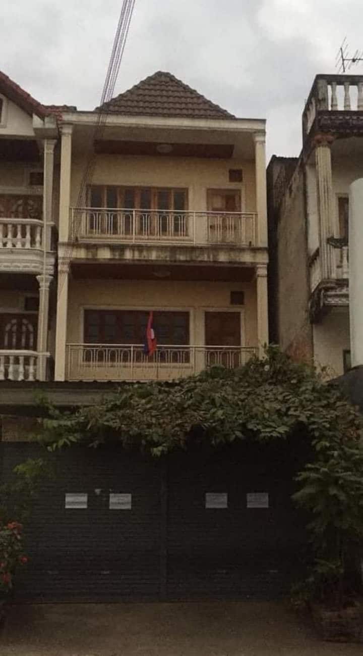 Khaulaung Near China Town - Vientiane