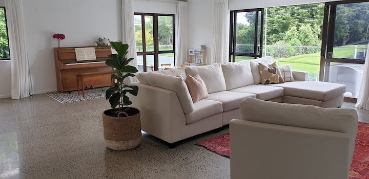 Modern And Spacious Family Home - Cambridge