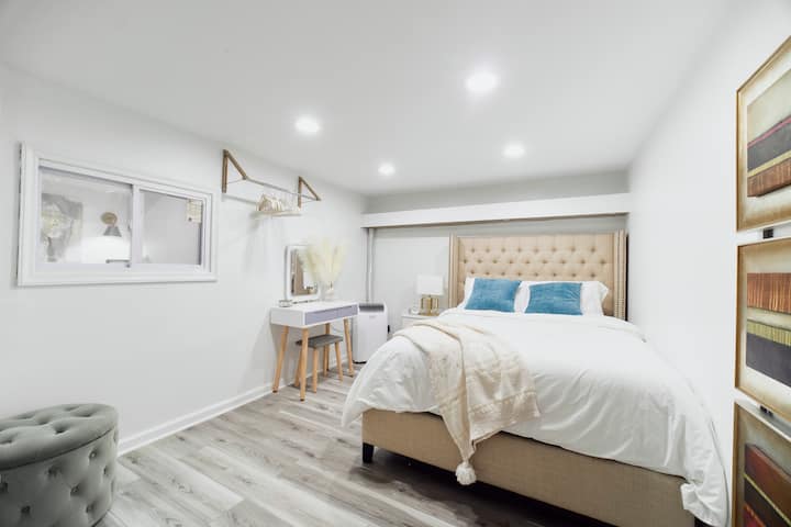 3br Private Apt Near Lga, Jfk, Manhattan, Northern - New York