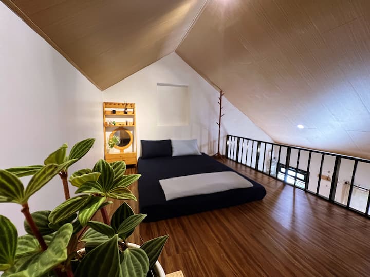 Fully Furnished, Free Washer Entire Home @ Centre - Dalat