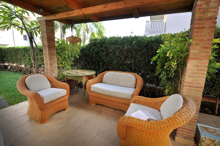 La Casa Di Paola - Giardini-Naxos