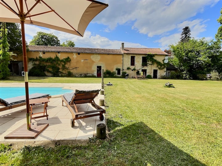 Welcome To Freval Lodge - Loudun