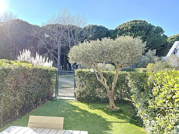 Havre De Paix Au Pied Du Golf - La Grande-Motte