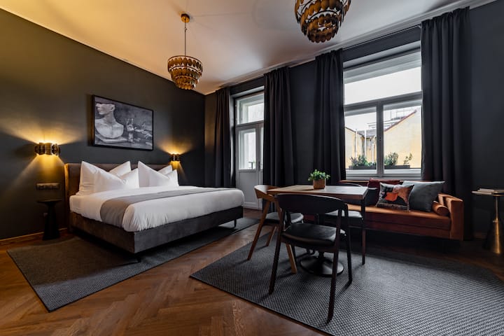 Suite For Two Guests With Balcony - Prague