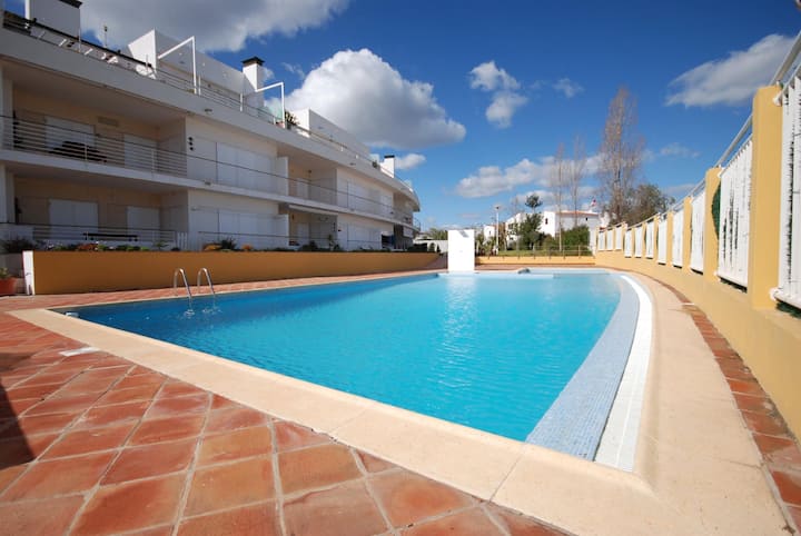 Terra Estreita 2bdr Apartment W Pool & Balcony - Santa Luzia