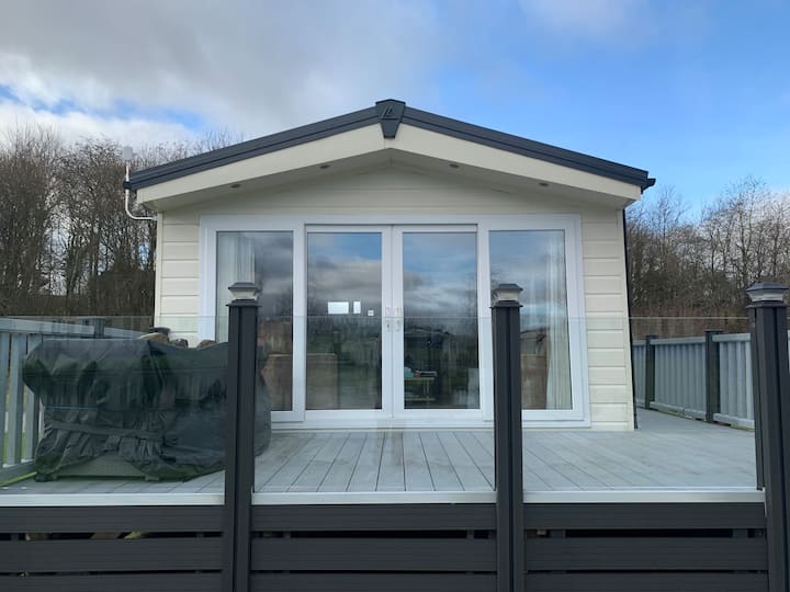 South Lakeland Leisure Village 3 Bedroom Lodge - Kirkby Lonsdale