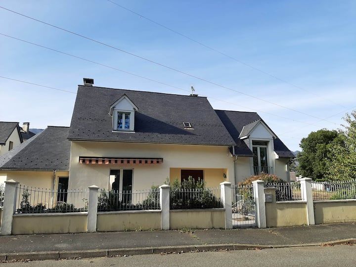 Grande Maison Familiale - France