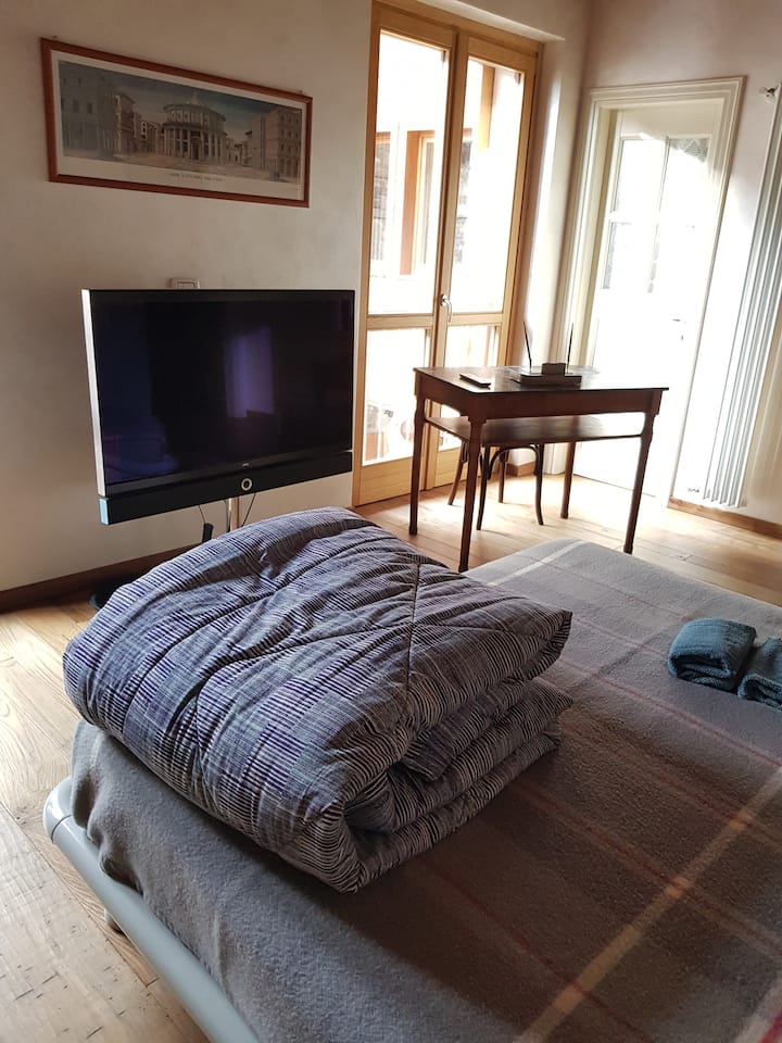 Boutique Affittacamere Attico In Centro - Cuneo