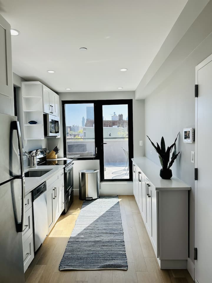 Astoria Spruce - 1 Bedroom - New York