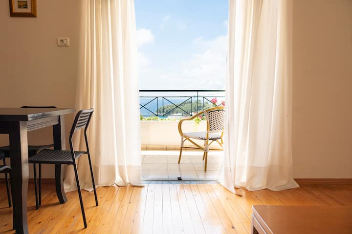 Janakis Apartments - Himarë