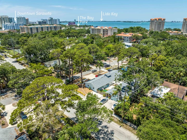 Lido Key Getaway Near Downtown & The Bay! - Sarasota, FL