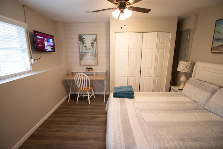 In-law Studio 1bed 1bath - 3miles From Beach - Largo, FL