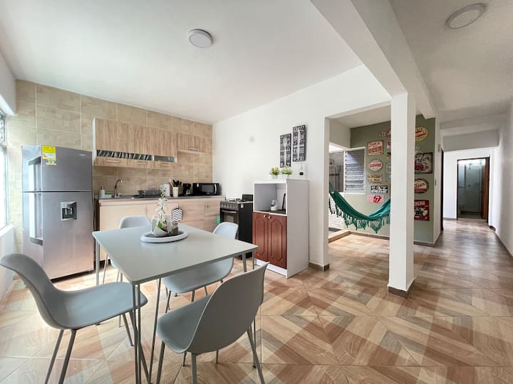 Cómodo Apartamento Cerca A Laureles-estadio - Medellín