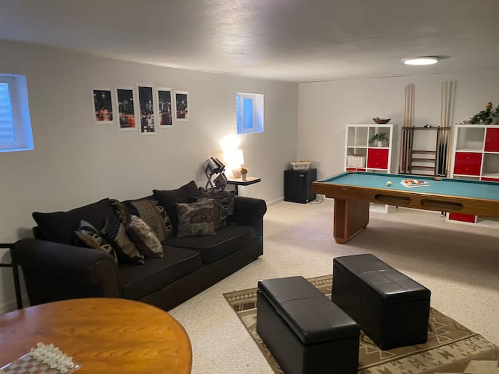 Full Basement Area. 2bdrs/3beds/1bath - Aurora, CO