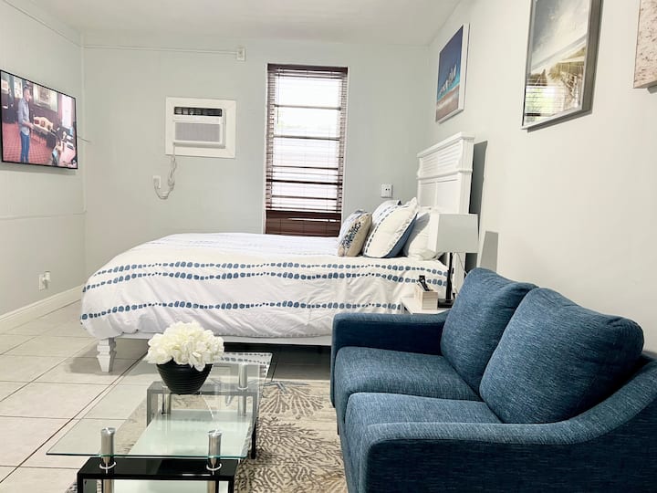 Studio 3c Near Beach - Pompano Beach, FL