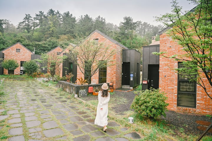 유럽풍의 쁘띠한 애월 독채펜션 소소원113 - Jeju-do