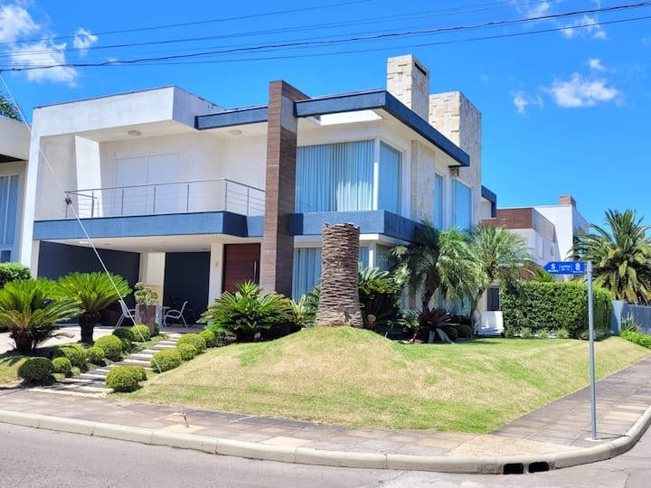 Casa Com Praia Artificial - Capão da Canoa