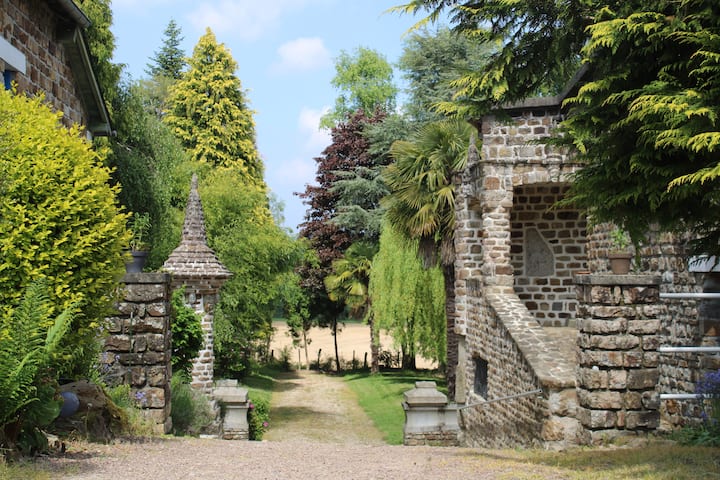 Gîte Lilium Sauvagere à Gesvres - Saint-Léonard-des-Bois