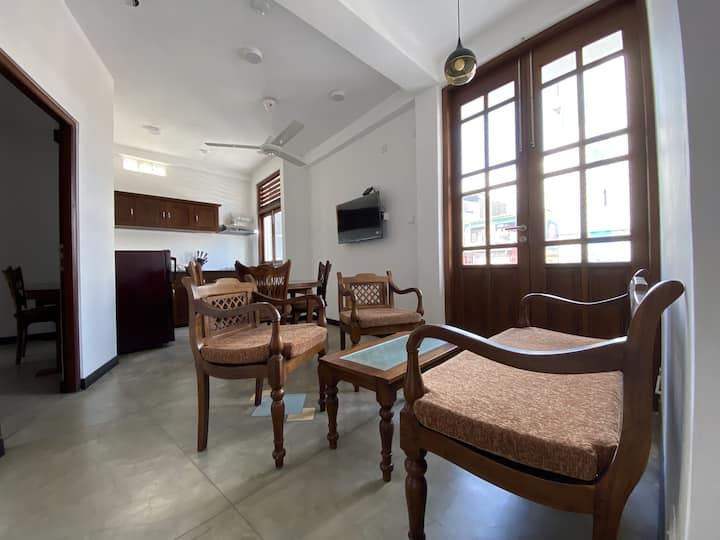 Pinnacle Apartment 01 - Colombo
