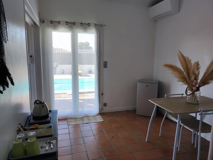 Charmante Suite Parentale, Idéale Détente, Piscine - La Motte