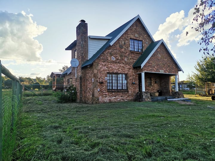 Grace Cottage Guest House - Dullstroom