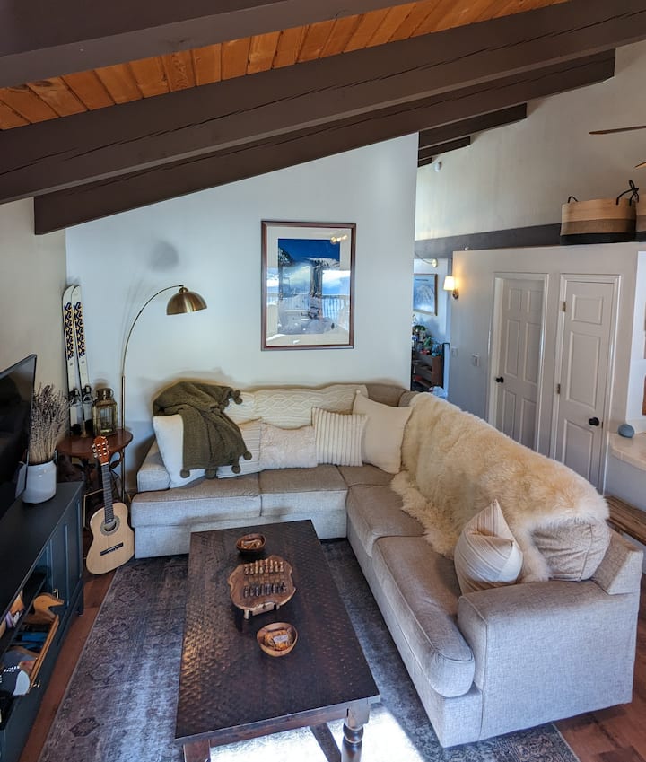 Cozy Mammoth Townhome *Off Red Line* - Mammoth Lakes
