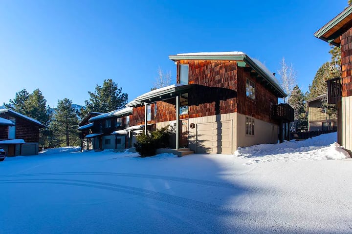 Cozy Mammoth Townhome *Off Red Line* - Mammoth Lakes, CA